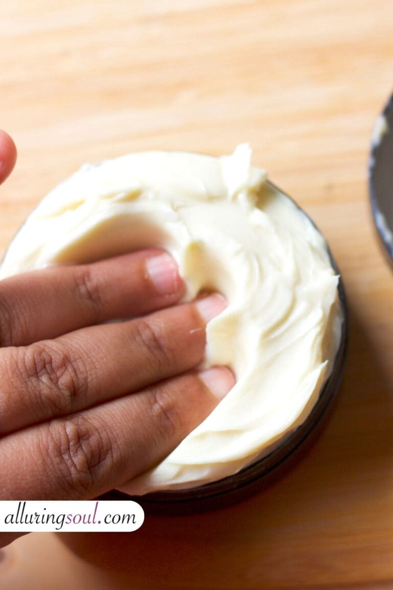 DIY Deep Conditioning Shea Butter Hair Mask For Dry & Frizzy Hair